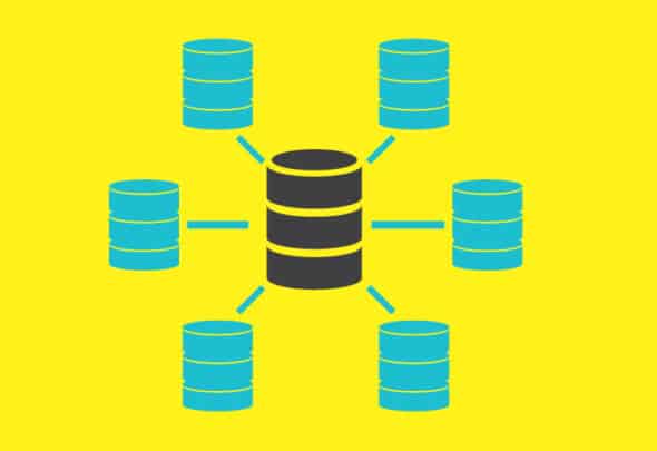 Distributed Databases and Polyglot Persistence: A Deep Dive